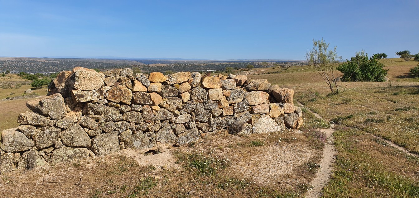 Un breve acercamiento arqueológico a la Vía de la Plata a través de sus ...